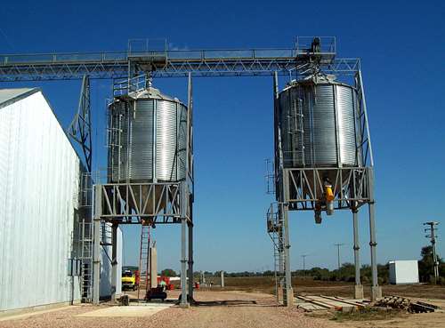 Silos Carga De Camiones Y Vagones - Agroads